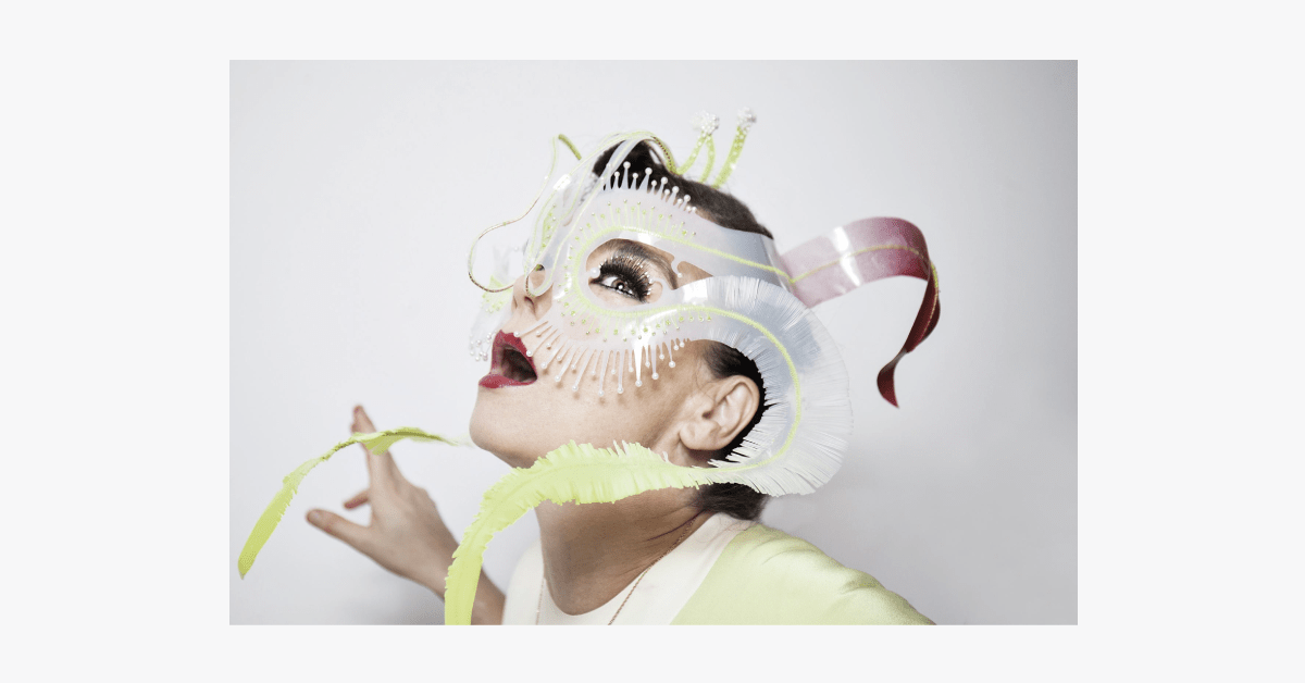 มหากาพย์ทางดนตรีและดีกรีความเฮี้ยนของ Björk ราชินีหงส์ขาวสุดป่วงประจำ ...