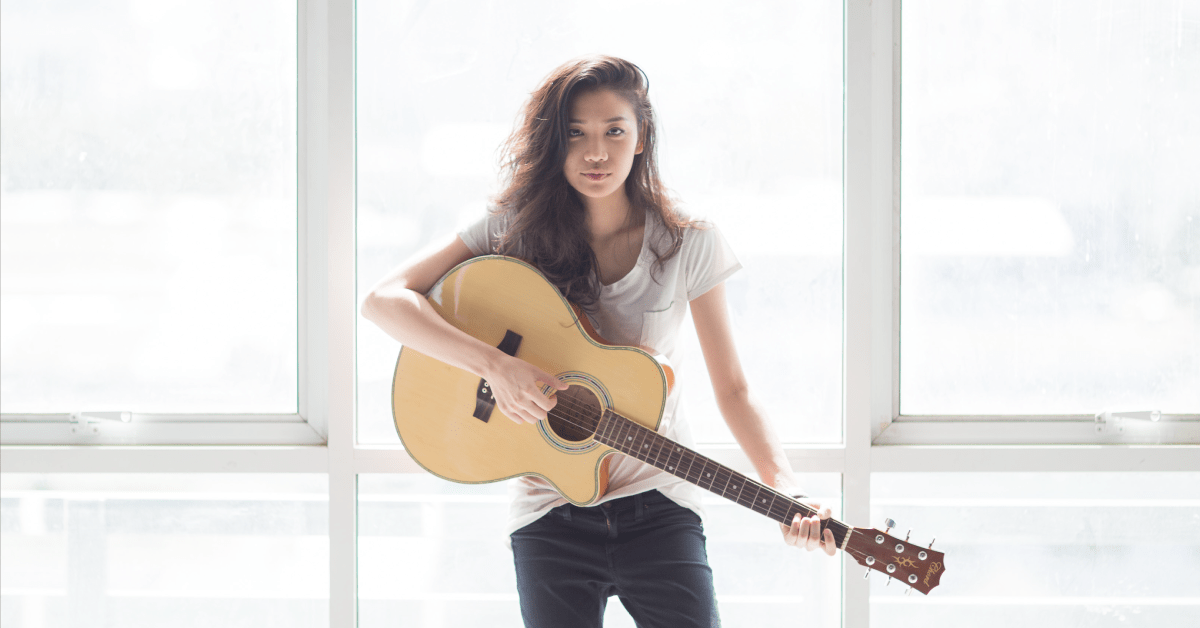 คุยกับ ‘พาย’ My Life As Ali Thomas : นักเขียนเพลงในห้องน้ำ และสิ่งที่ ...